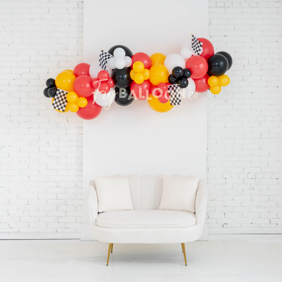 Racecar Finish Line Balloon Garland – Fig Balloon Co.